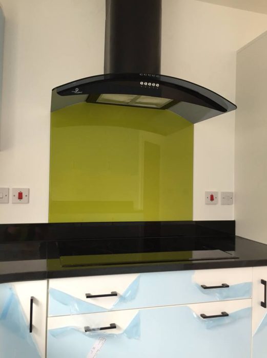 Coloured Glass Splashbacks for Kitchen and Bathroom